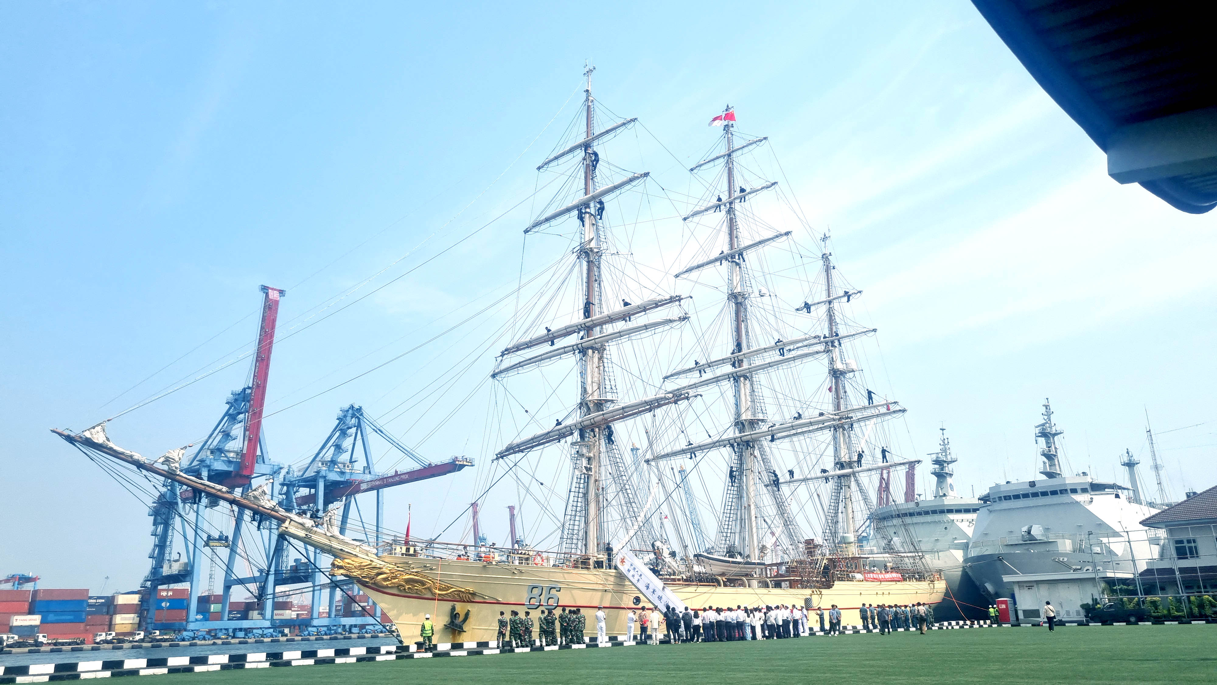 PT Sahat Lautan Teduh | Shipping Agency